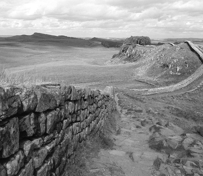 Hadrijanov zid - Hrvatska enciklopedija