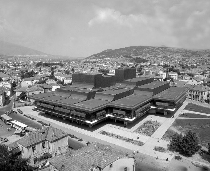 Makedonci - Hrvatska enciklopedija